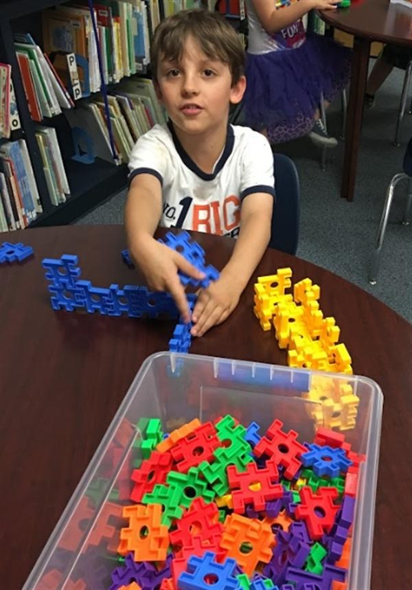 Library | Elm Grove Elementary School