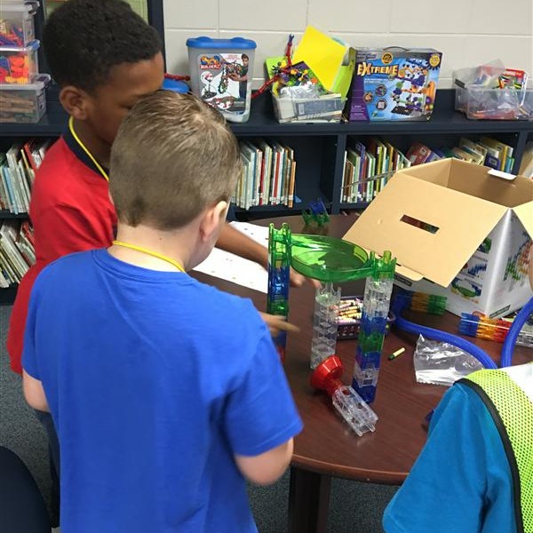 Library | Elm Grove Elementary School