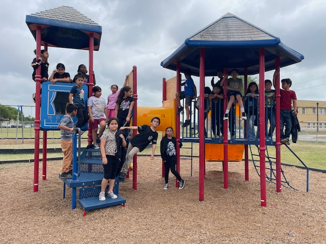 Campus | William B. Travis Elementary School