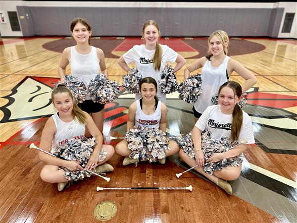Majorettes | Thompson Middle School