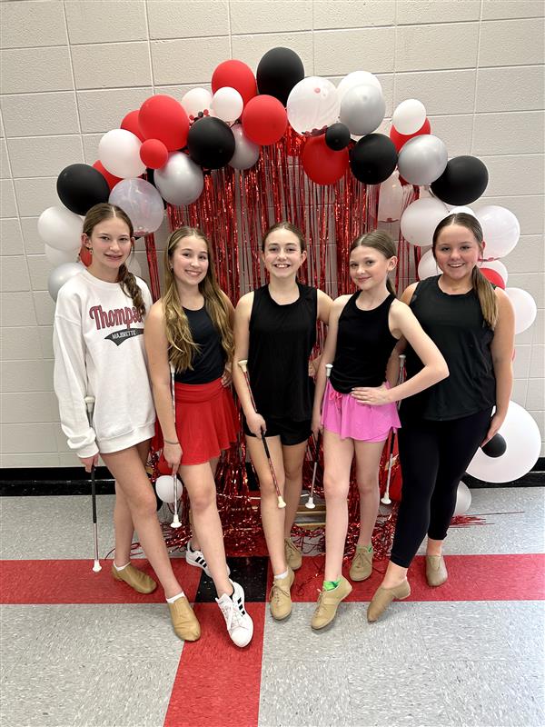 Majorettes | Thompson Middle School