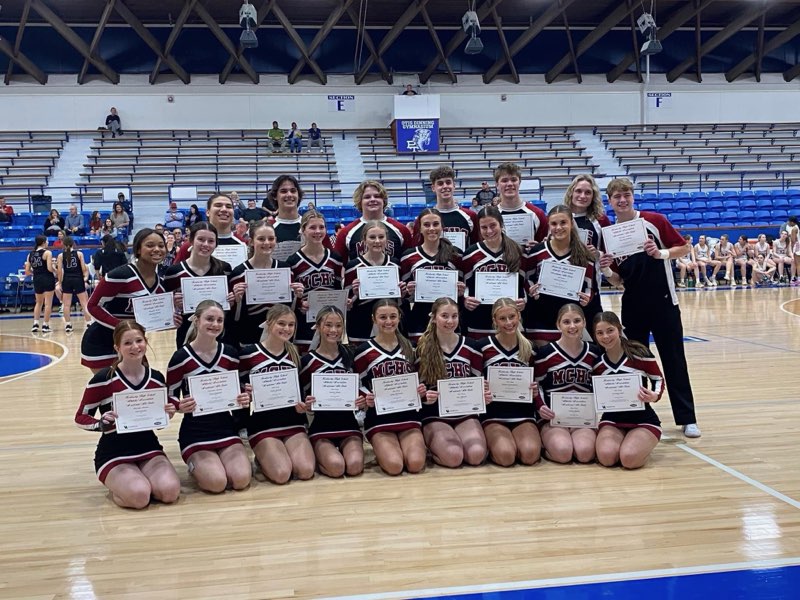 Coed Cheerleading | Mustangs Athletics & Activities