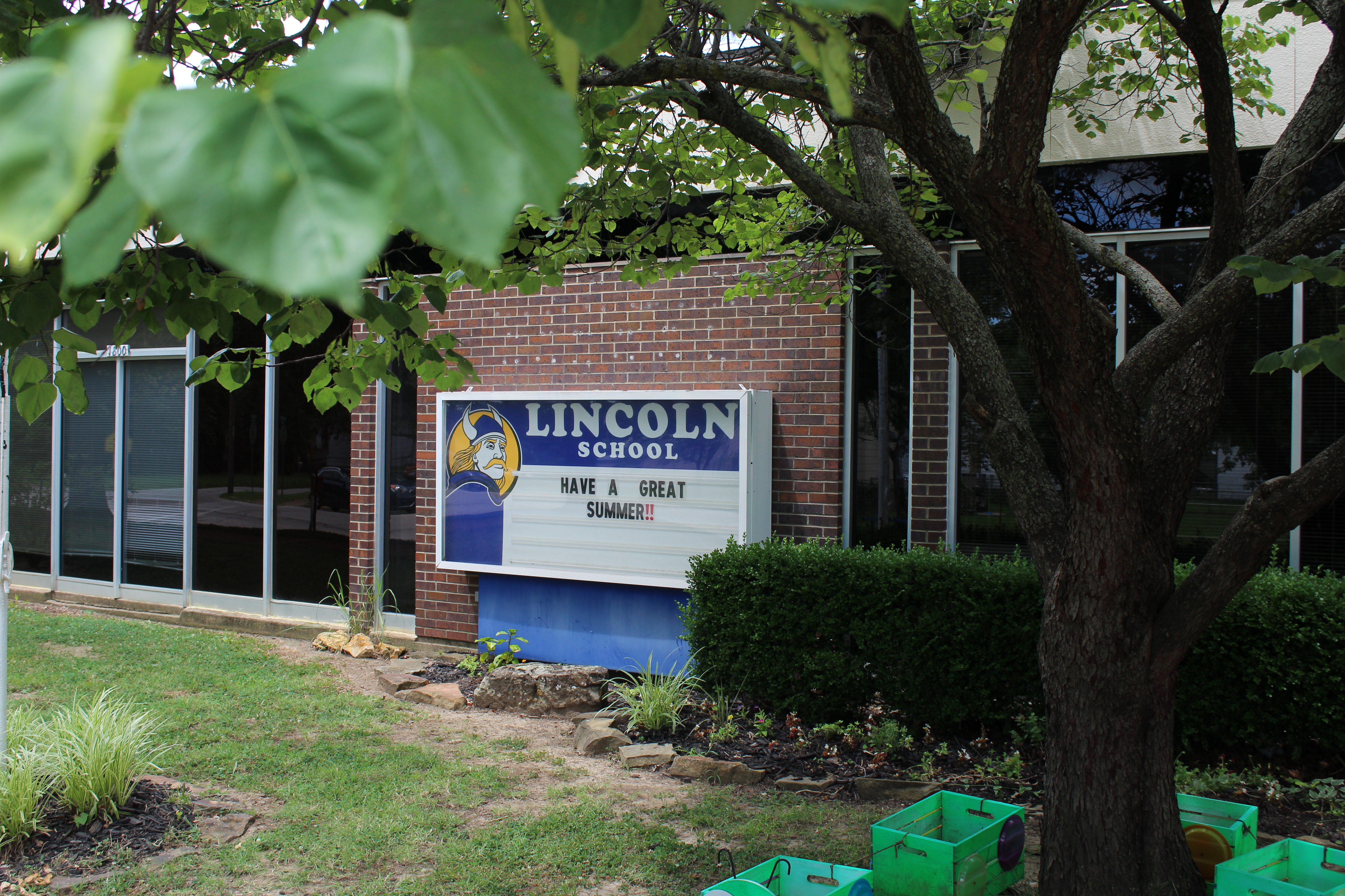 Lincoln Elementary | Home