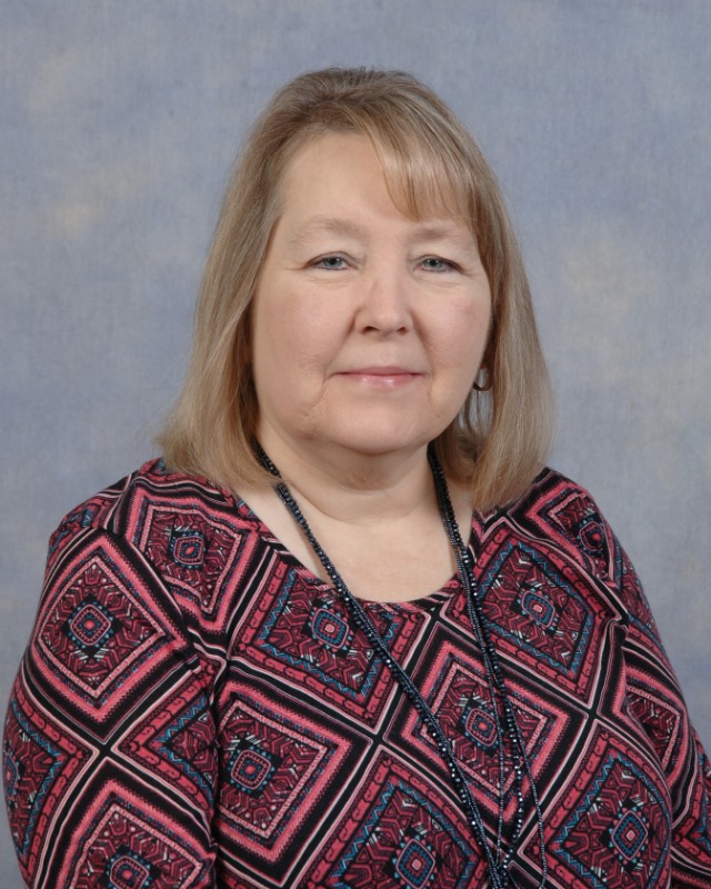 Middle/High School Library | CEDAR RIDGE SCHOOLS