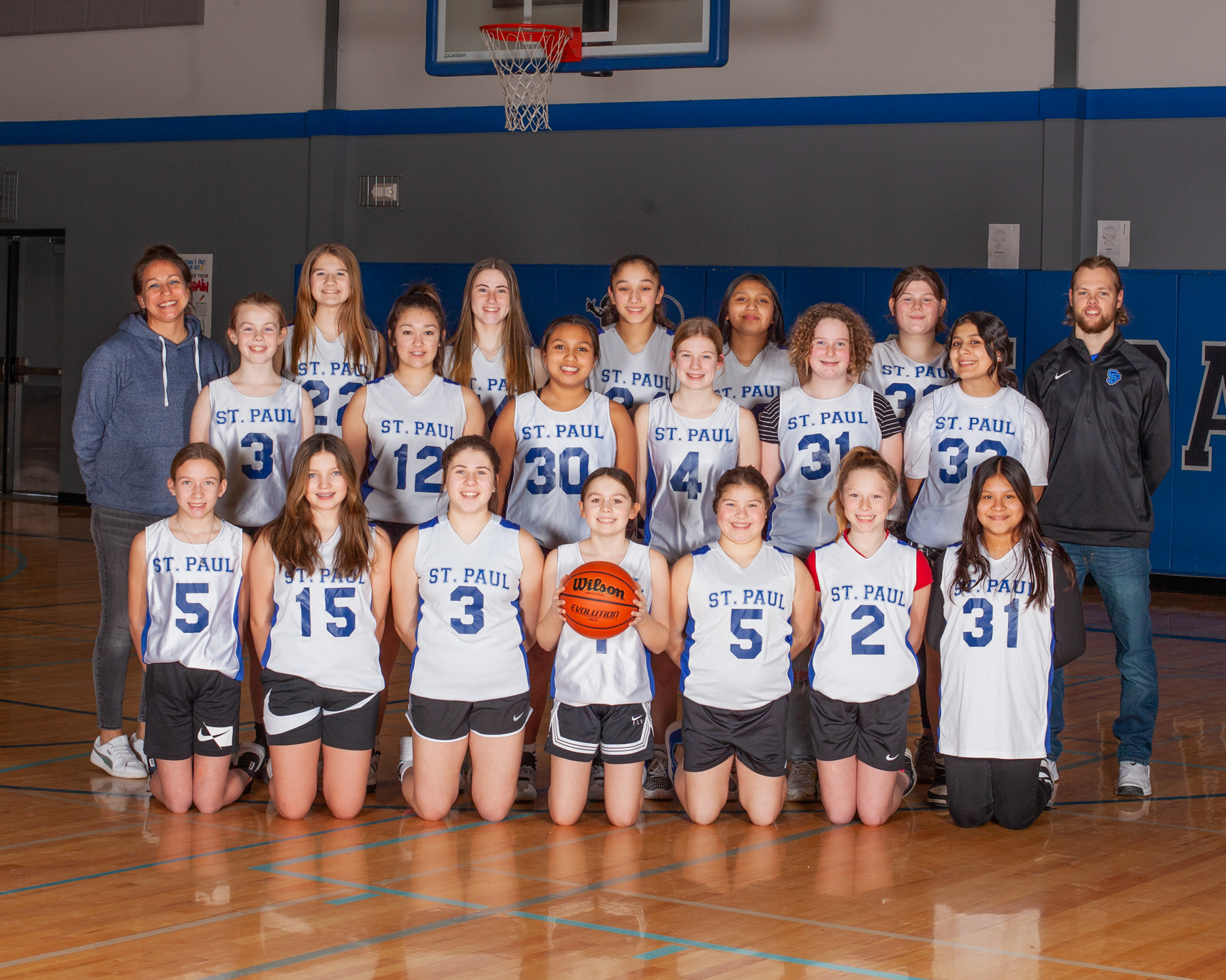MS Girls Basketball | St. Paul School District 45