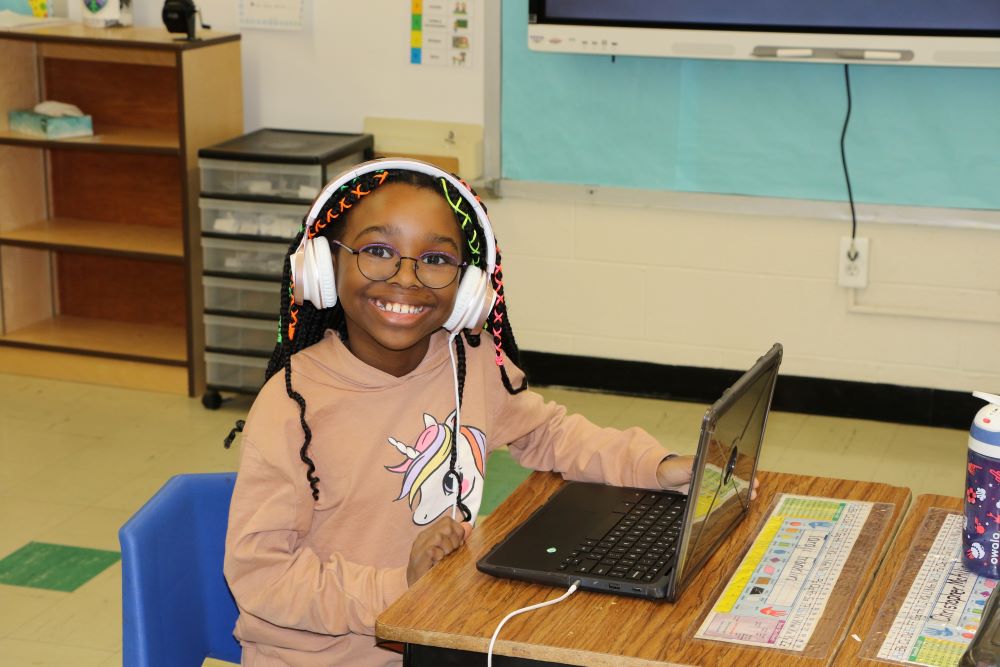 Pine Tree Elementary | Home