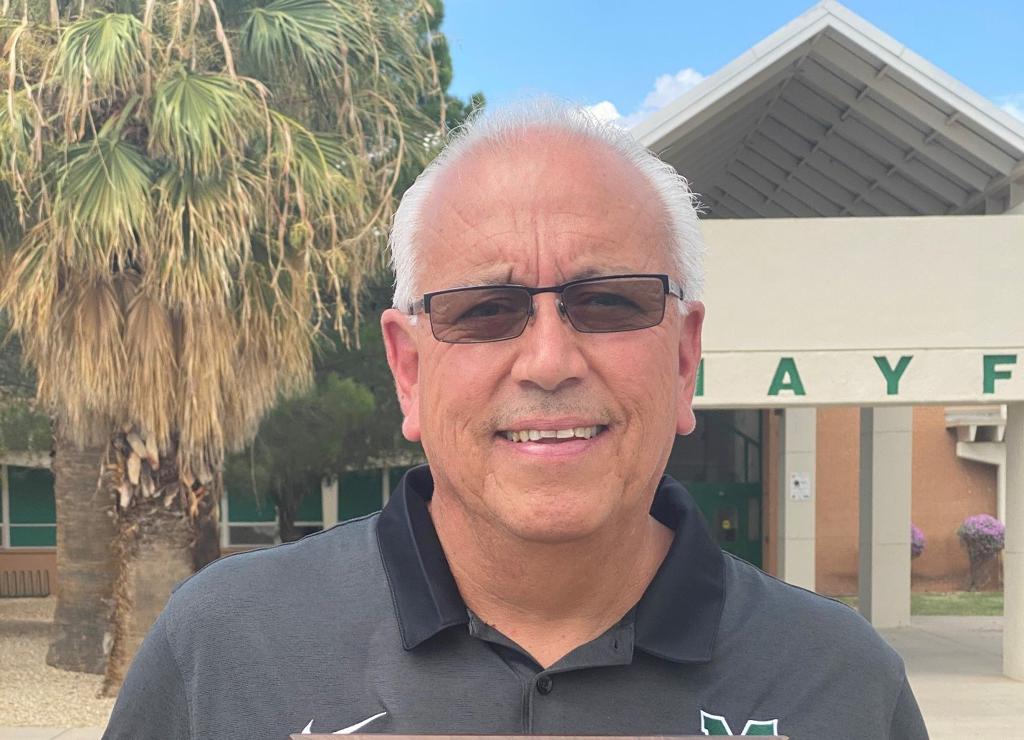 Girls Basketball | Mayfield High School